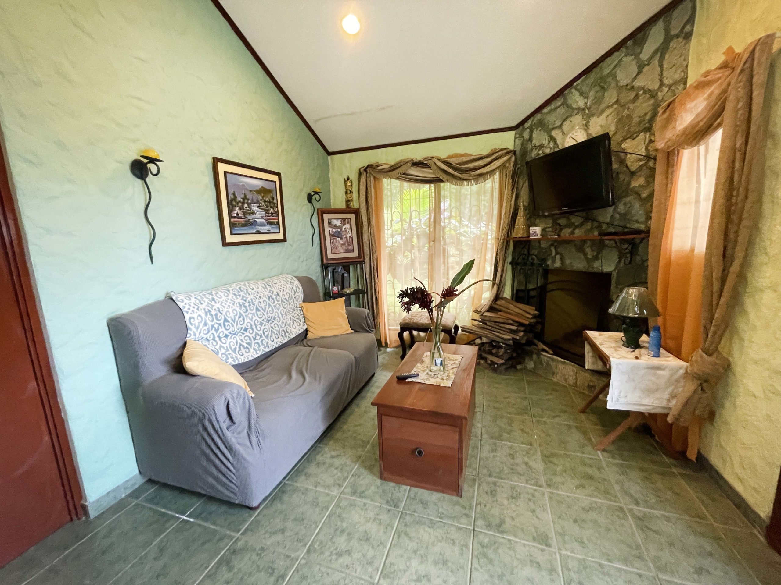 Residencia en Planes de Renderos en Venta - Tierra Nuestra