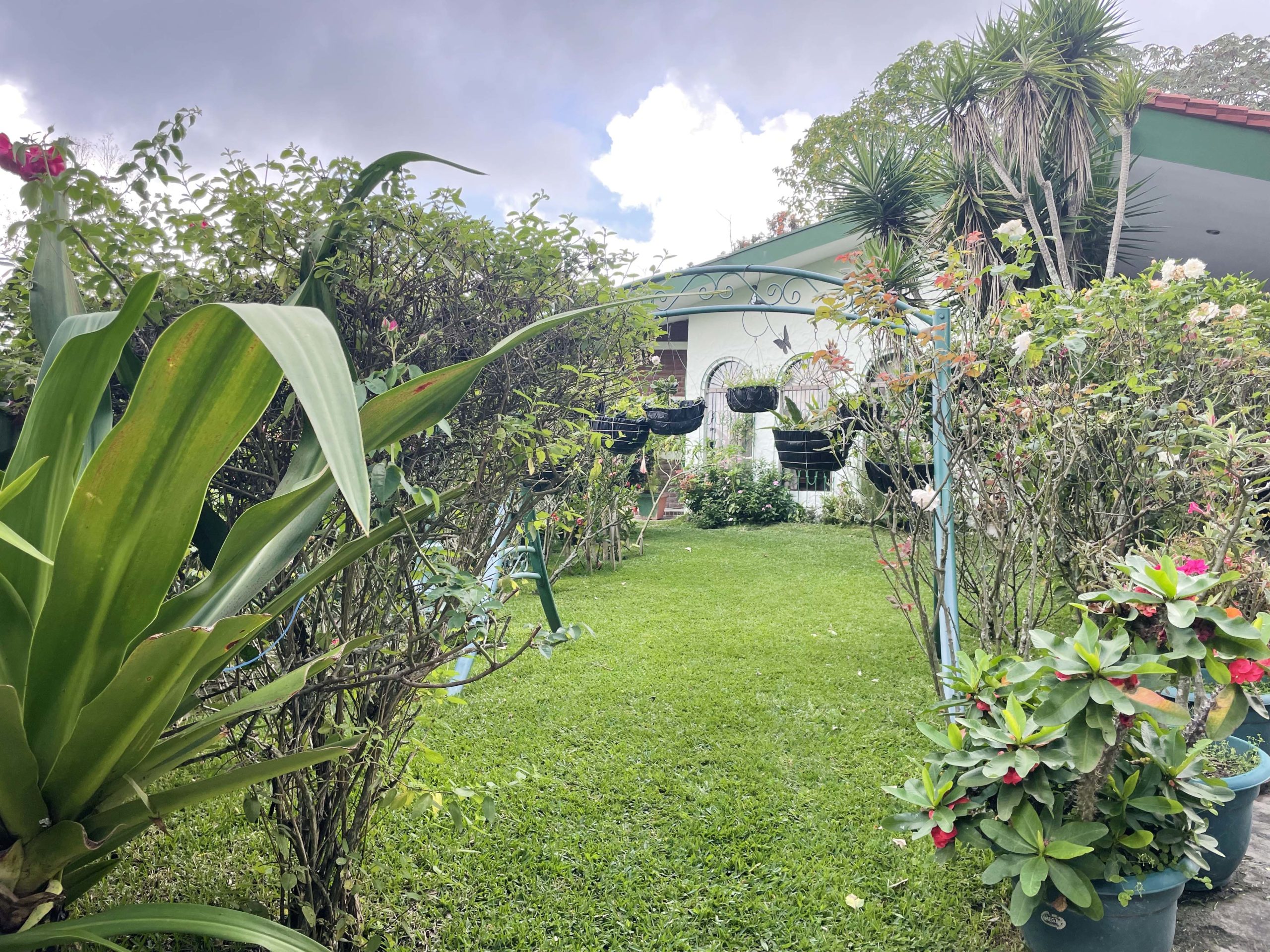 Residencia en Planes de Renderos en Venta - Tierra Nuestra